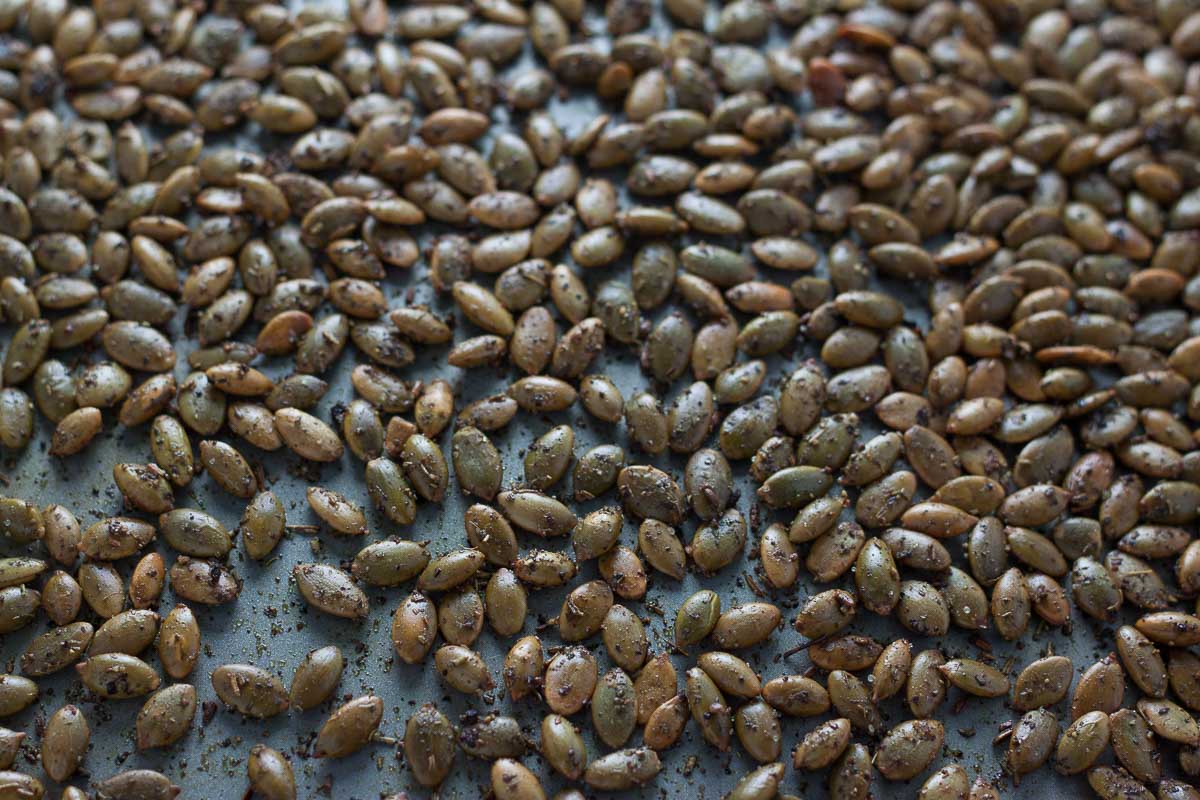 Oven Roasted Pepitas (Pumpkin Seeds) – Midwexican