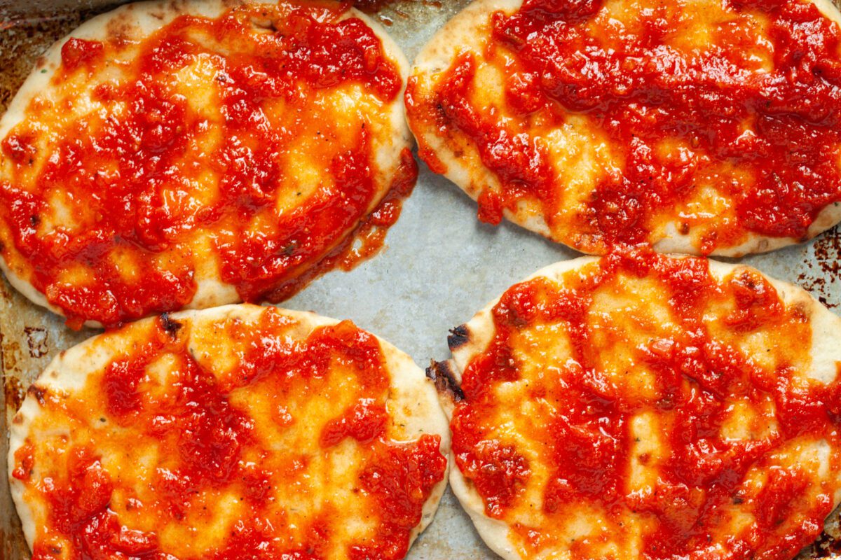 Mini Naan Pizzas in the Air Fryer – Midwexican